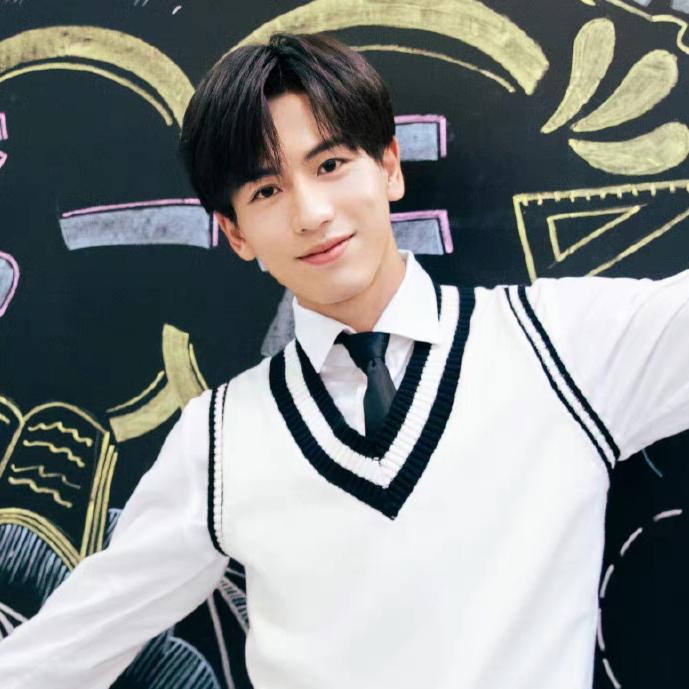 Little Gossip, Zhou Dongyu, Liu Haoran, Yang Zi, Yang Mi - iNEWS