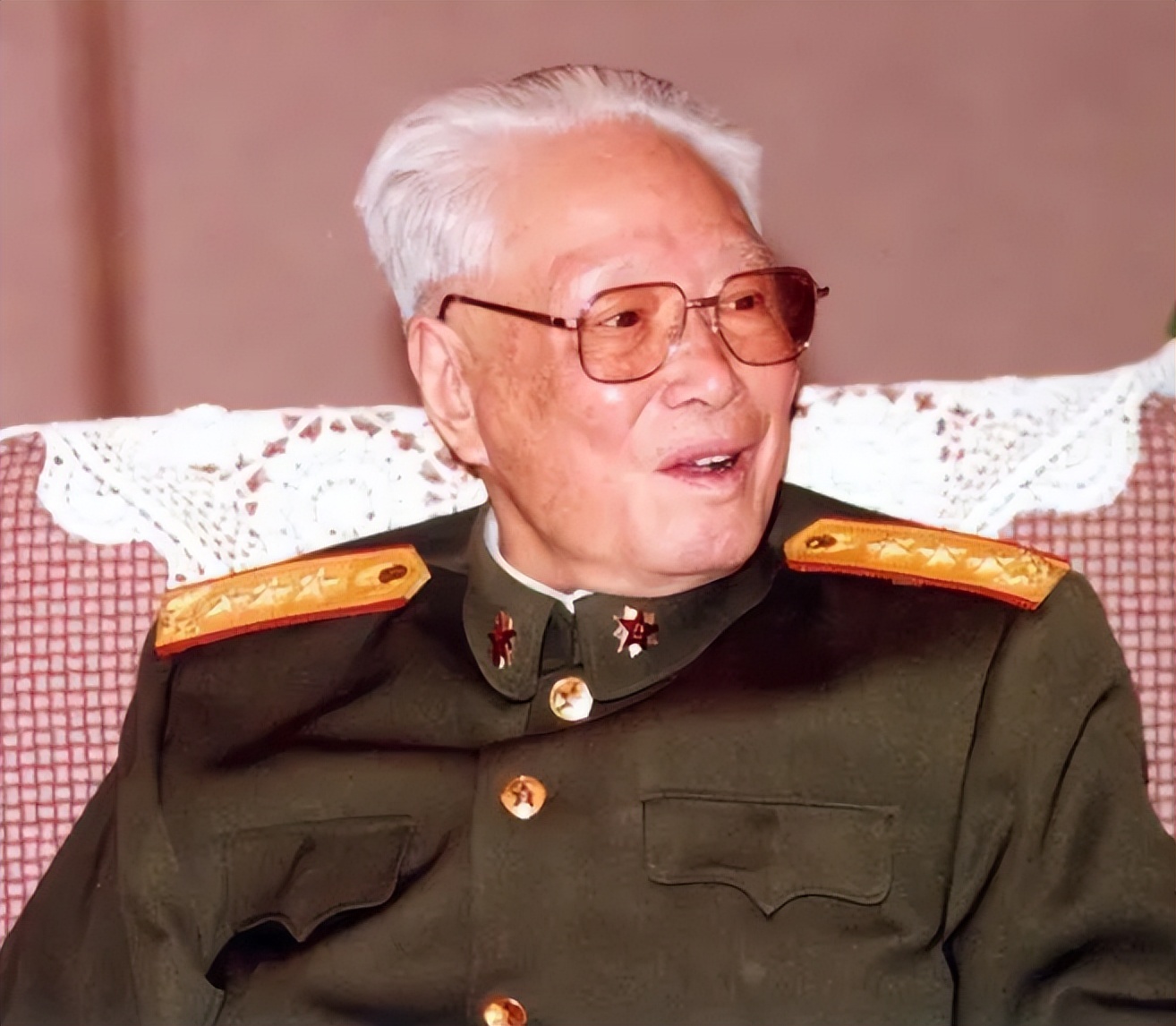 In 1992, Zhang Zhen applied for retirement again at the age of 78, but ...