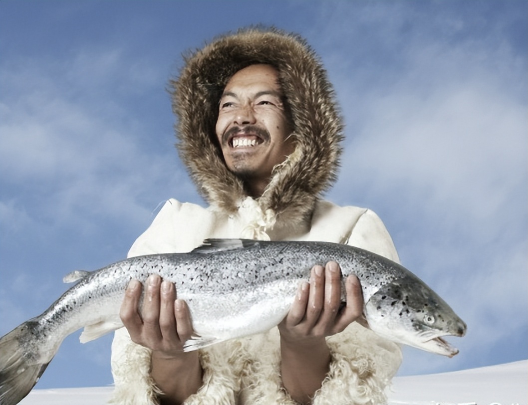 What are the characteristics of Inuit culture? What challenges are the ...