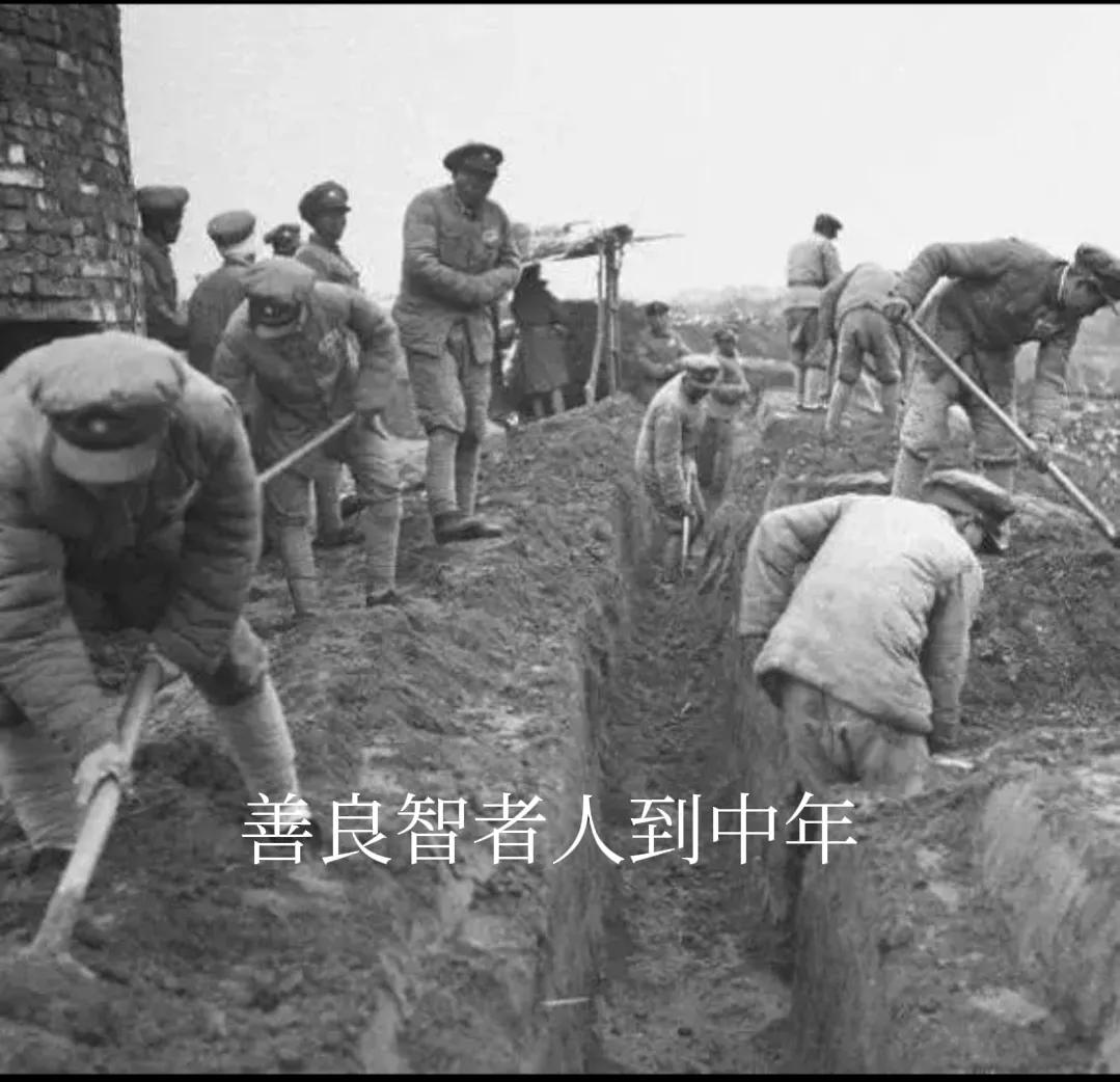 In December 1934, our 25th Red Army attacked Li Qifeng's "Ten Companies ...