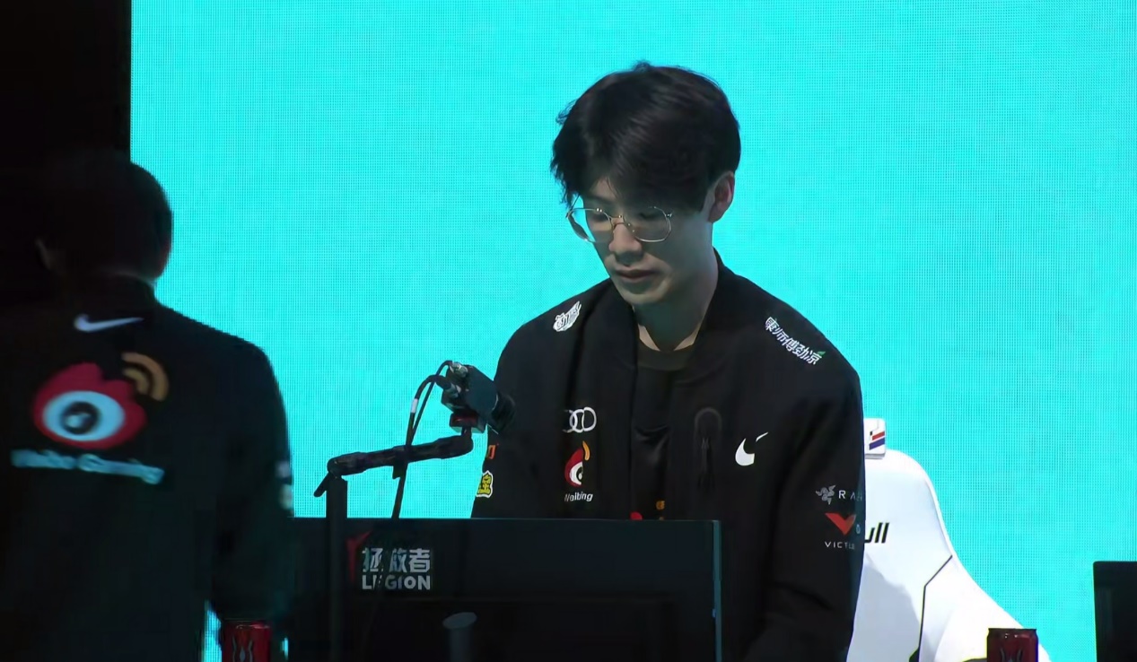 "TheShy played six games and only got three heads", with a total death of 30, Doinb became the ...