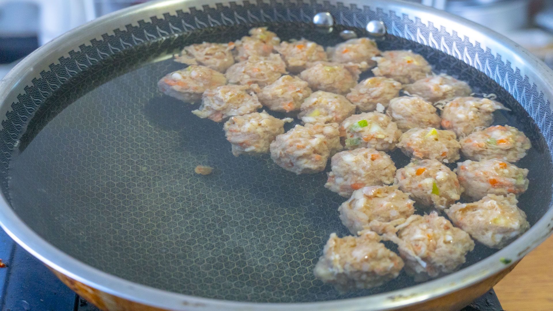 Eat lotus root balls more in winter, learn this method, it will be ...