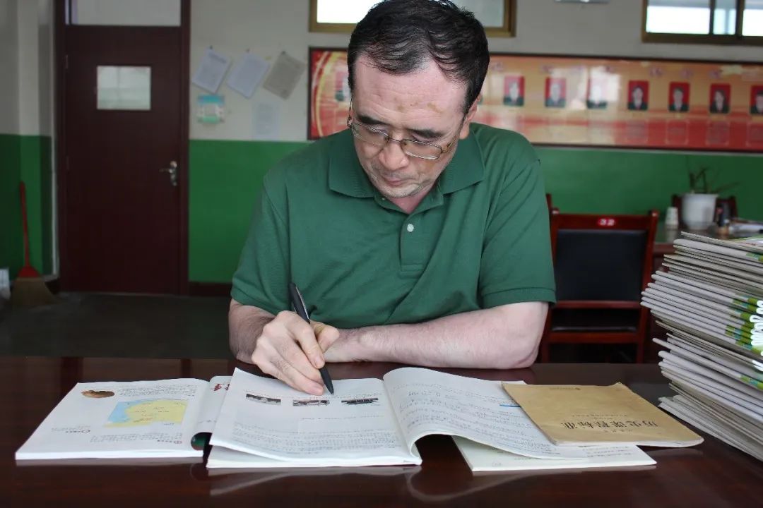 "Knowing the Other" has an appointment Author: Fan Xueming - iNEWS