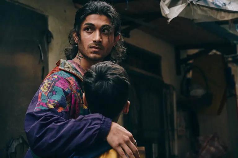 Marginal People in the Torrent of History - iNEWS