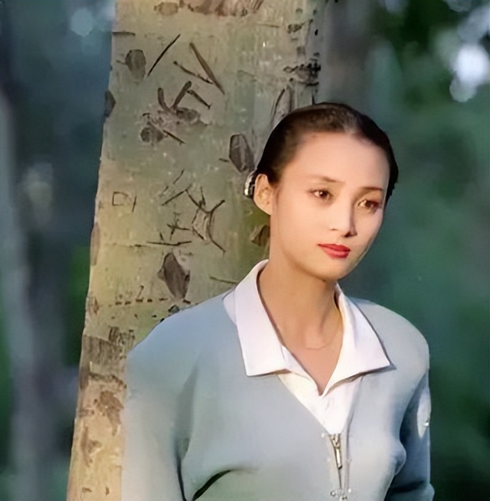 Jiang Qinqin was once referred to as a "third party", loved two men in his life, and later ...