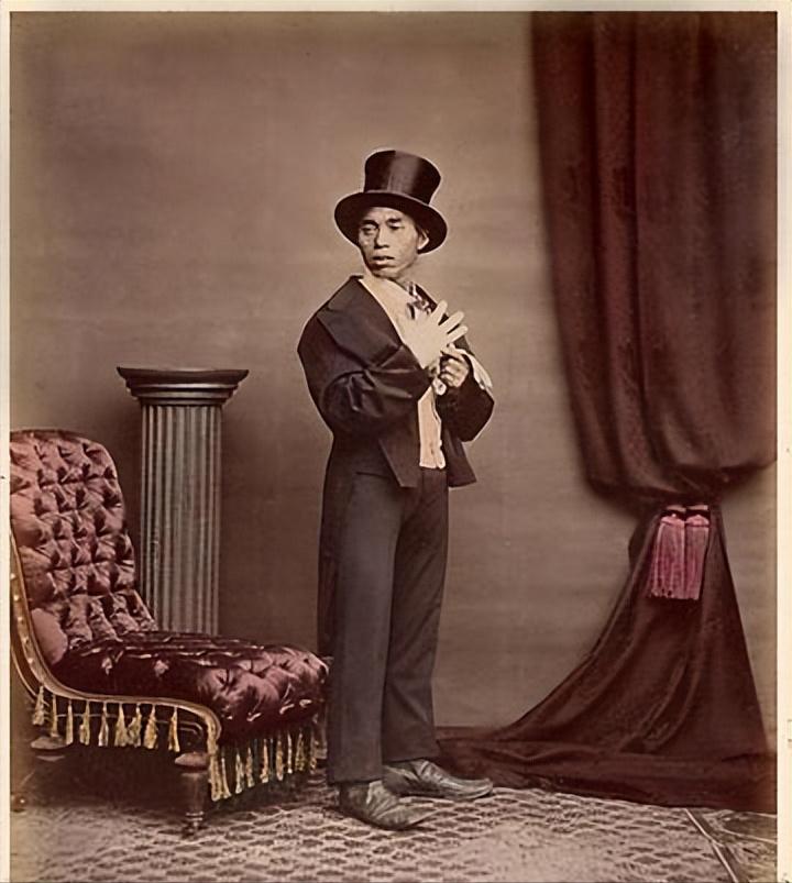 What is the difference between Eurocentrism and Robertson's American ...