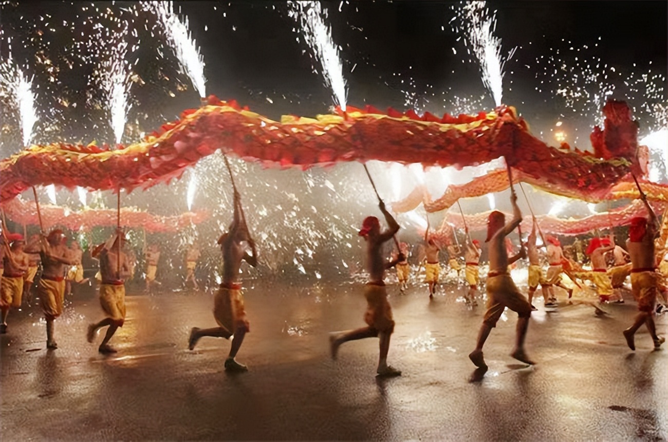 Liu Zeyuan: Long Mu Tai'an Fish, See Village Store from afar - iNEWS