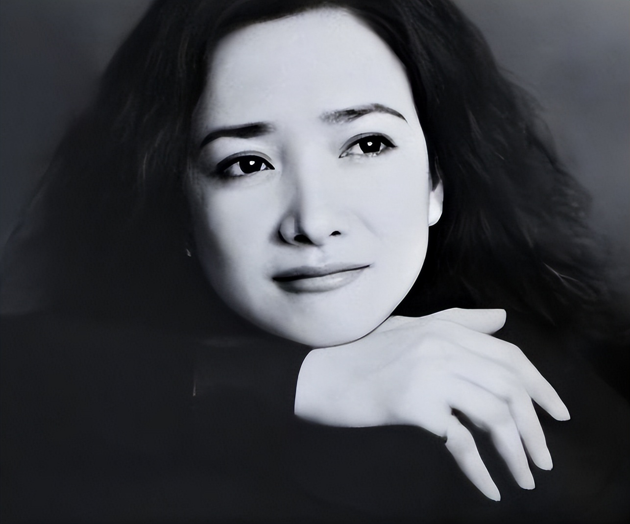 She acted in the four famous novels, abandoned her boyfriend who lived ...