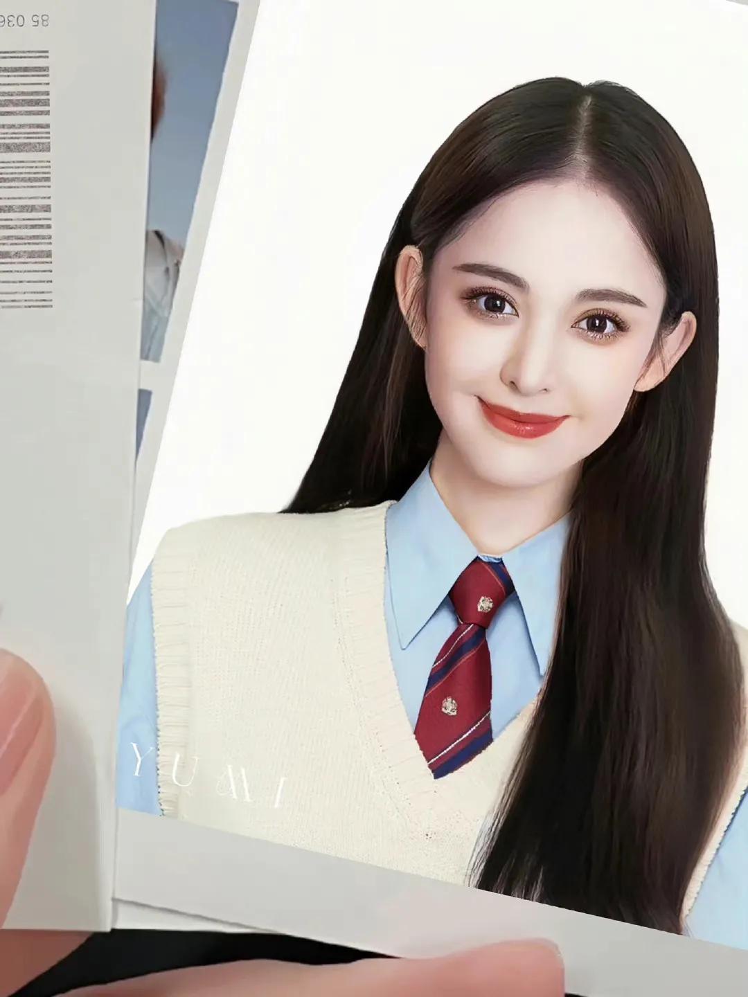 ID photos of domestic entertainment actresses, Liu Shishi is gentle ...