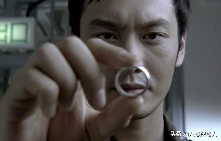 The confrontation between revenge and justice, Huang Xiaoming, as Ling ...