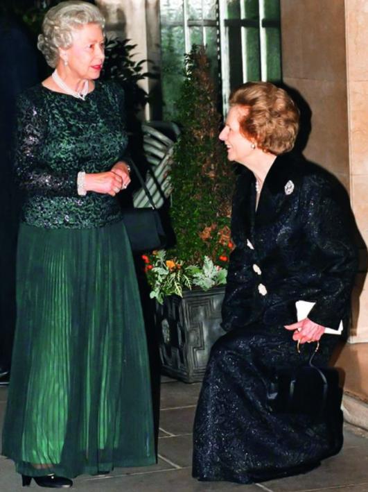 Margaret Thatcher's visit to China: Deng Xiaoping defeated the "Iron ...