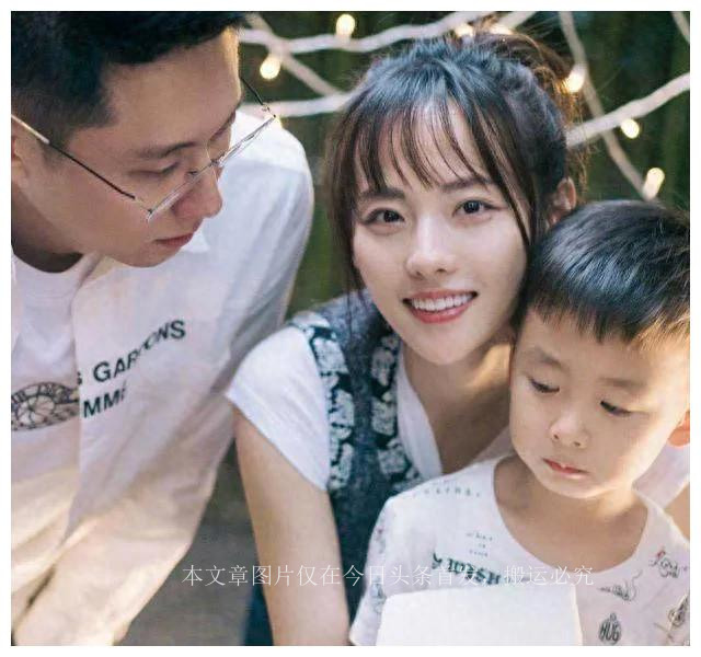 After Zhang Jiani came back, there were many people who admired her and there were many suitors ...