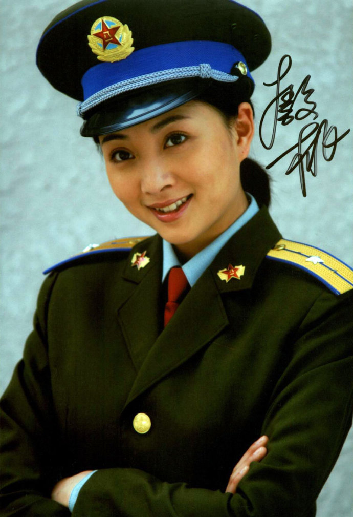 Yin Tao's military uniform is the most beautiful - iNEWS