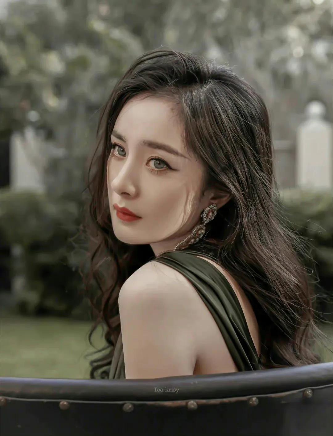 Mature atmosphere Yang Mi - iMedia