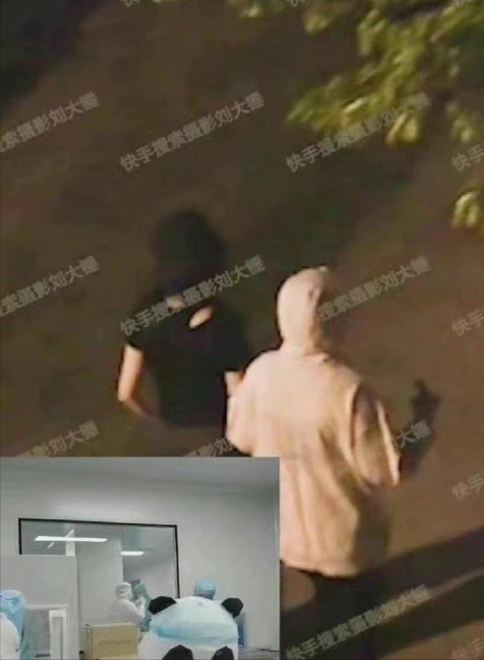 Bailu and Zhang Linghe's romance exposed?Bailu spent the night at Zhang Linghe's house, and it ...