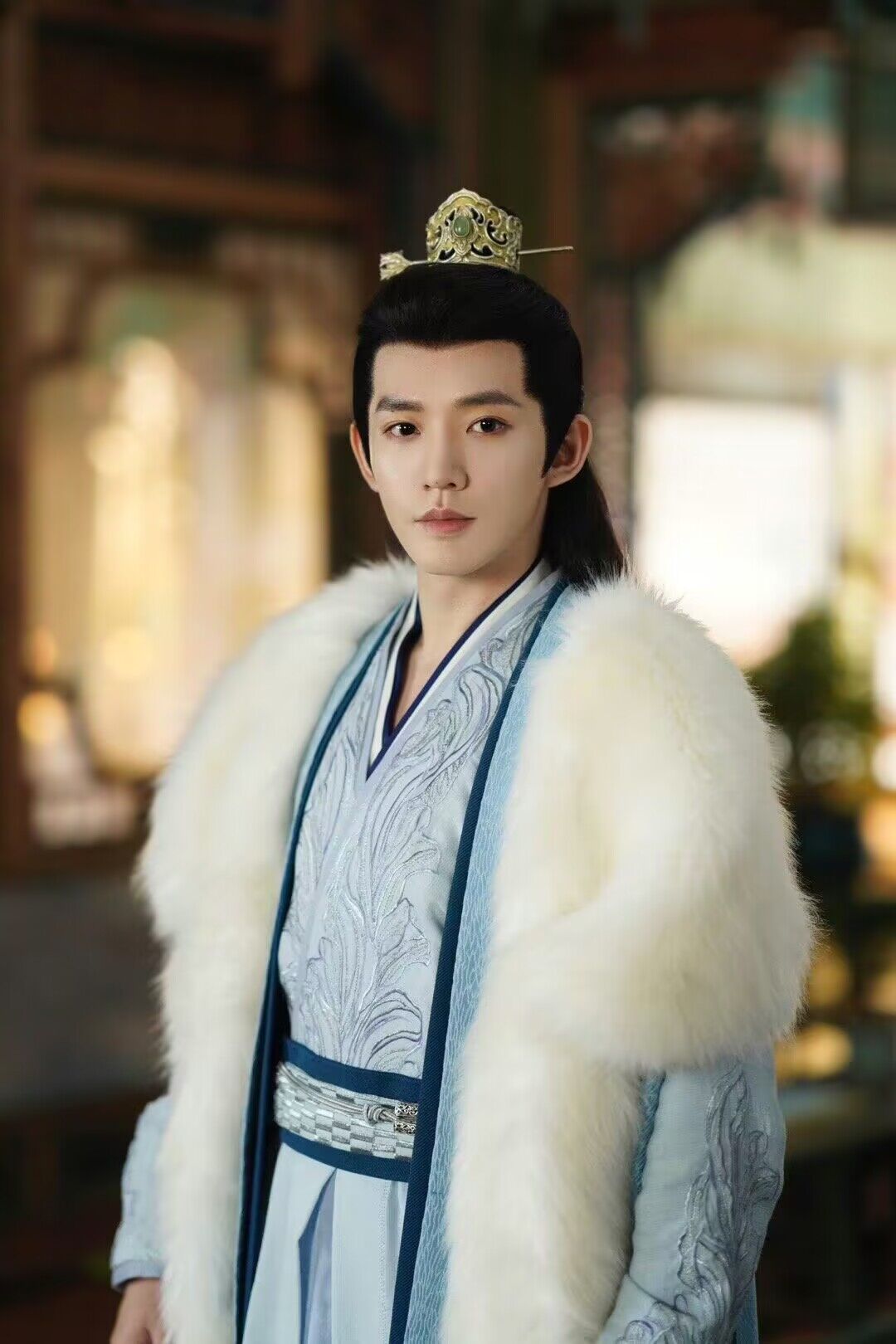 It was revealed that Deng Wei Dai Luwa had a secret love affair. Everyone in the crew of "Long ...