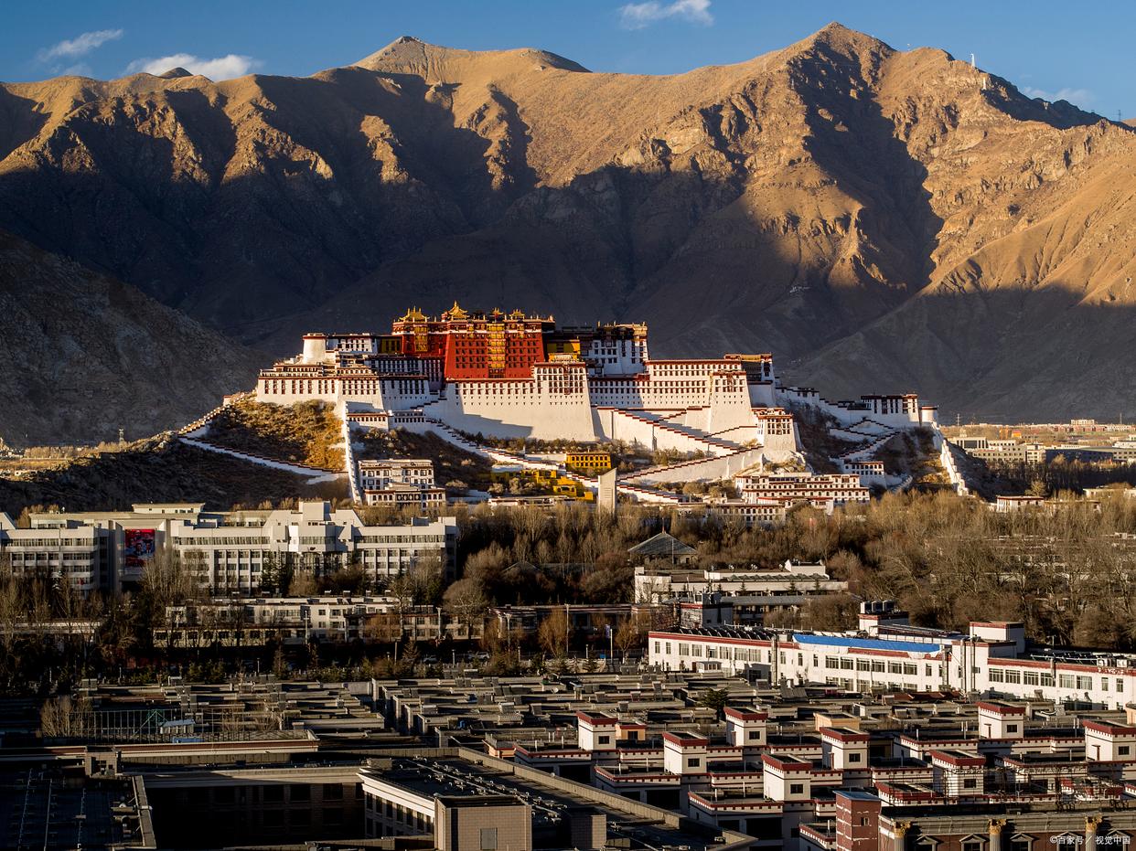 Lhasa has always been an ancient, pure, and mysterious existence. - iMedia