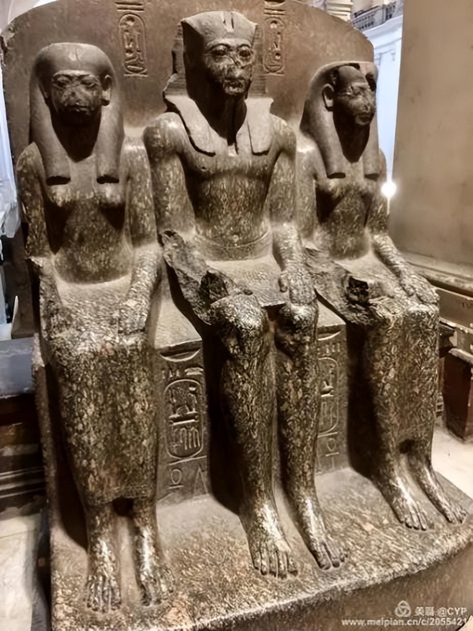 What influence did Khufu's life story and his ruling style have on the ...