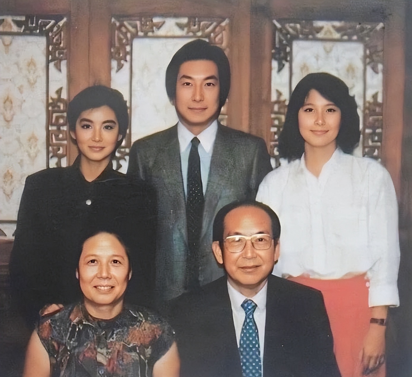 The same father and the same mother have different fates!Brigitte Lin ...