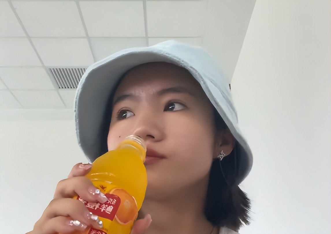 UU is on holiday, Cui Jin dispatches 3 people and 4 luxury cars to pick ...