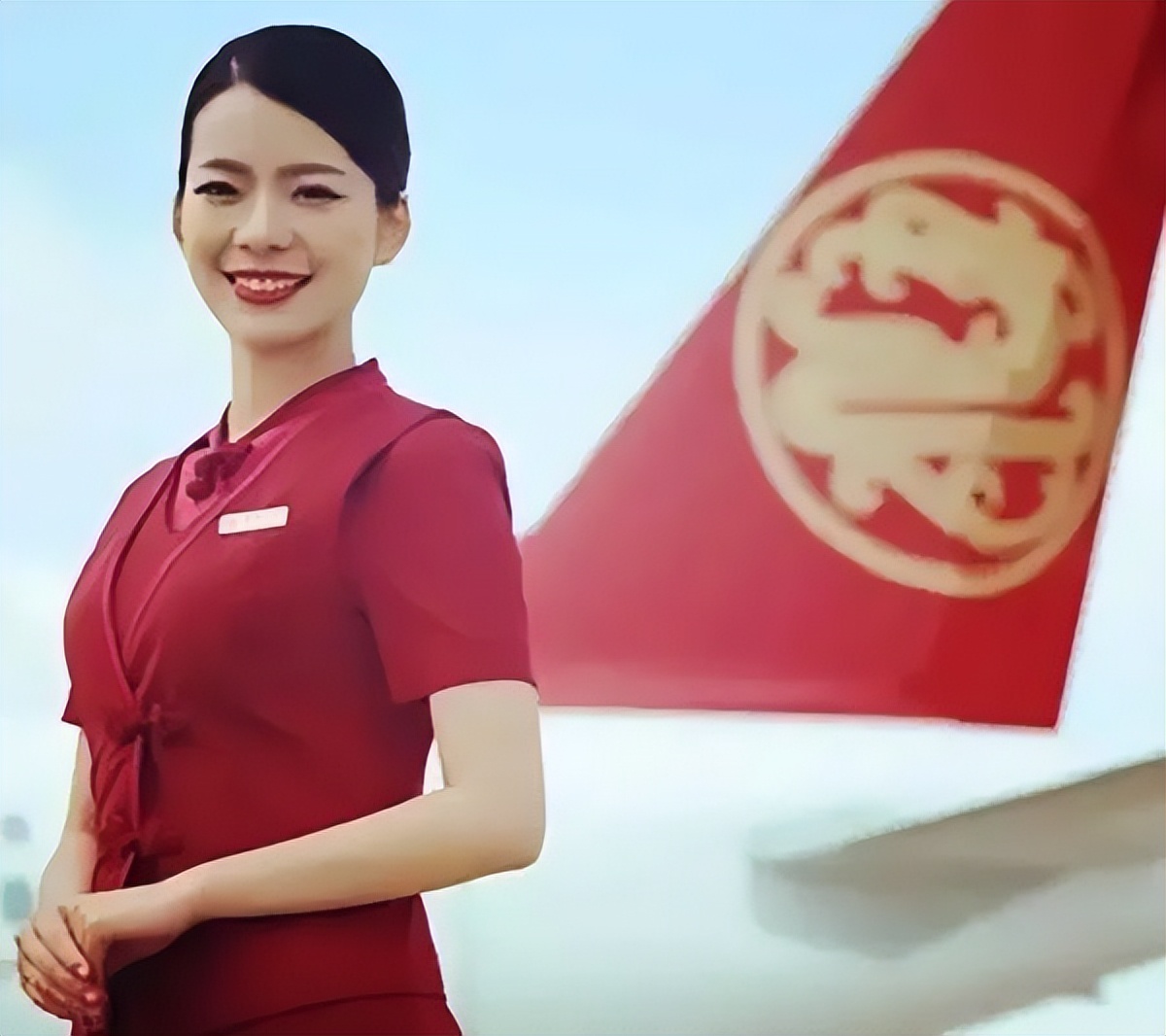 The stewardess has something to say: the cabin call bell, no matter how ...