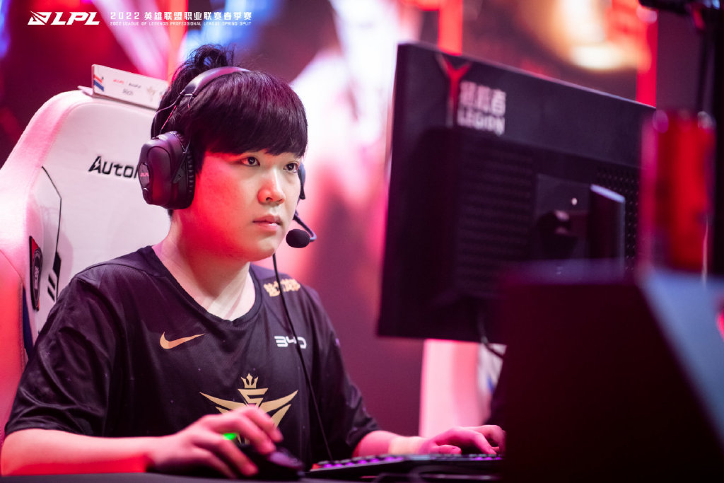 Theshy and 369 are the same file!LPL's strongest top order: Rich's only file - iNEWS
