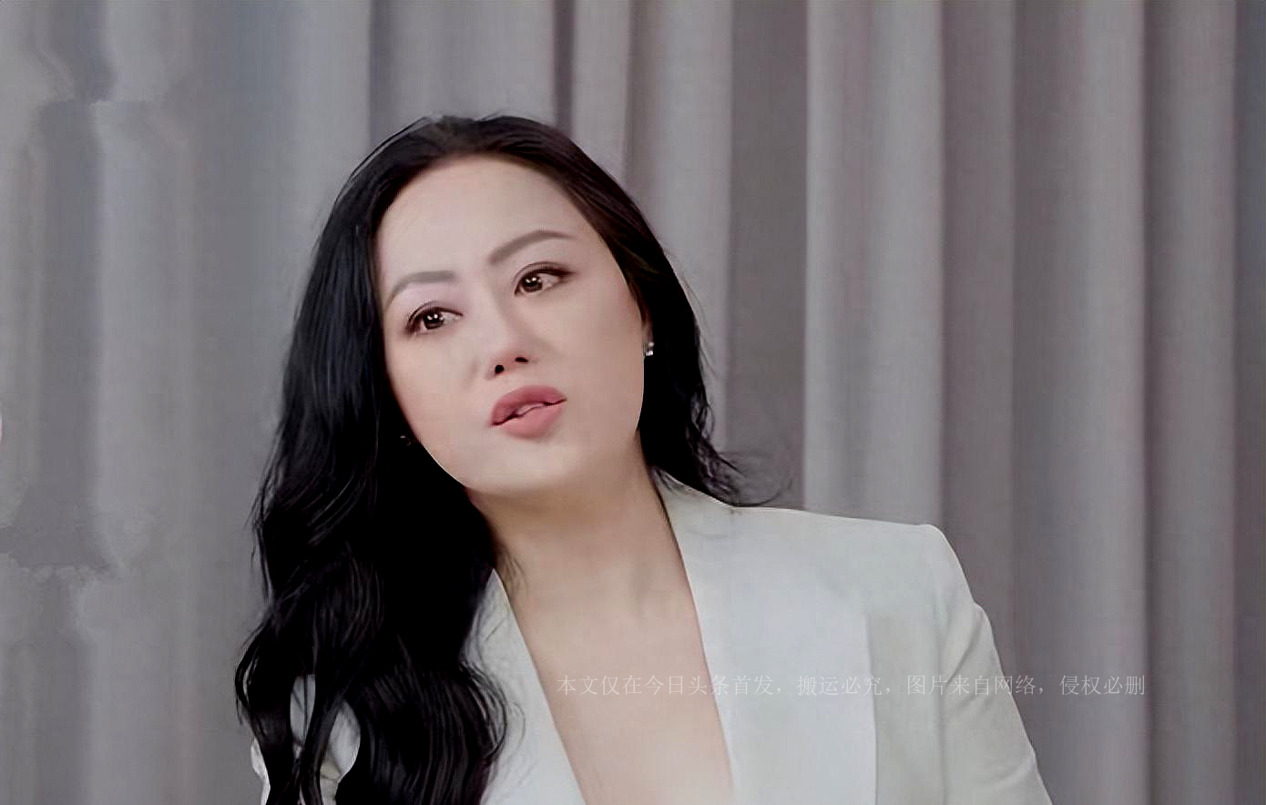 Sending flowers to Zhang Xiaohui on Valentine's Day, breaking the rumors of mother-son rift, and ...