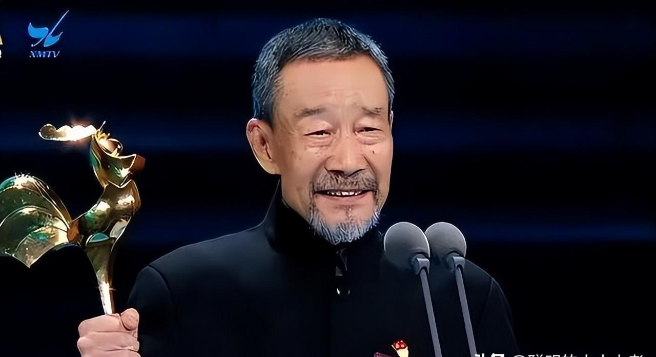 On the backstage of the Golden Rooster Awards, Chen Daoming's status ...