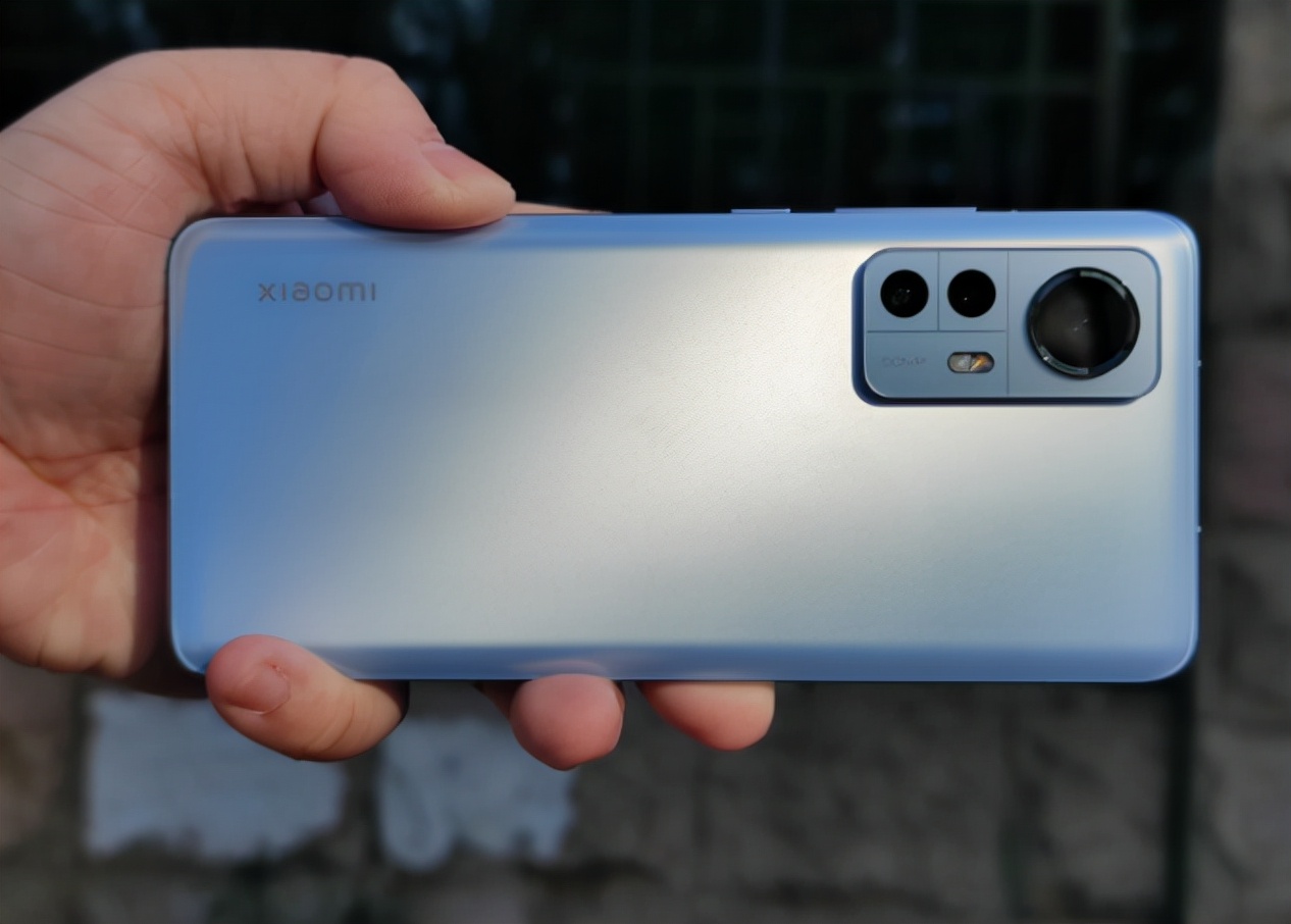 After starting the Mi 12X, my biggest feeling is that there are many ...