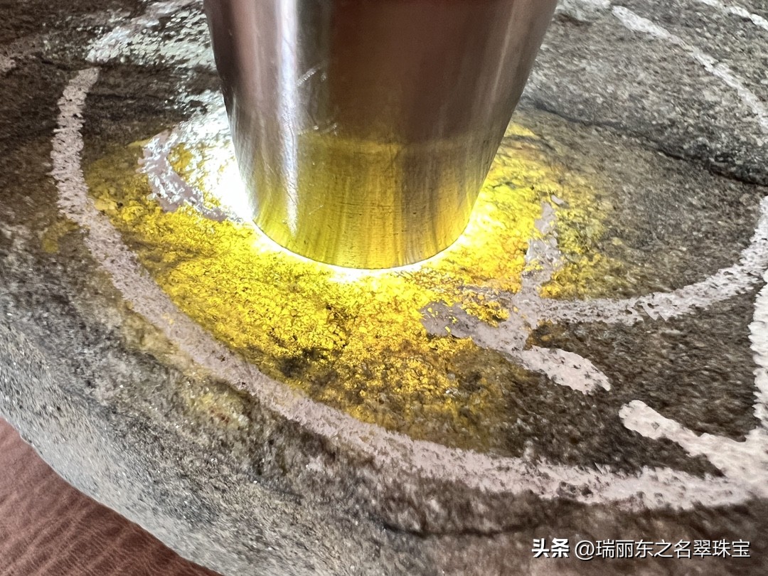 Do you know the difference between amateur novice and expert reading ...