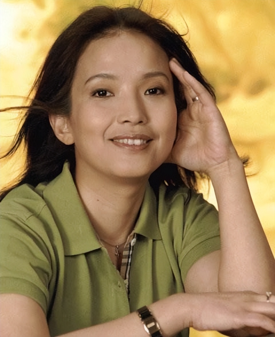 The first marriage was tragically abandoned, the husband of the second ...