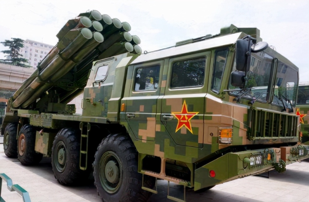 The Tornado Bazooka and its brother PHL03 that shelled Kharkov - iNEWS