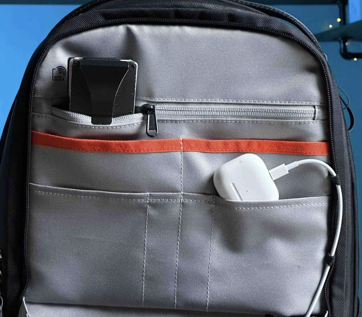 The Never Lost Backpack - iNEWS