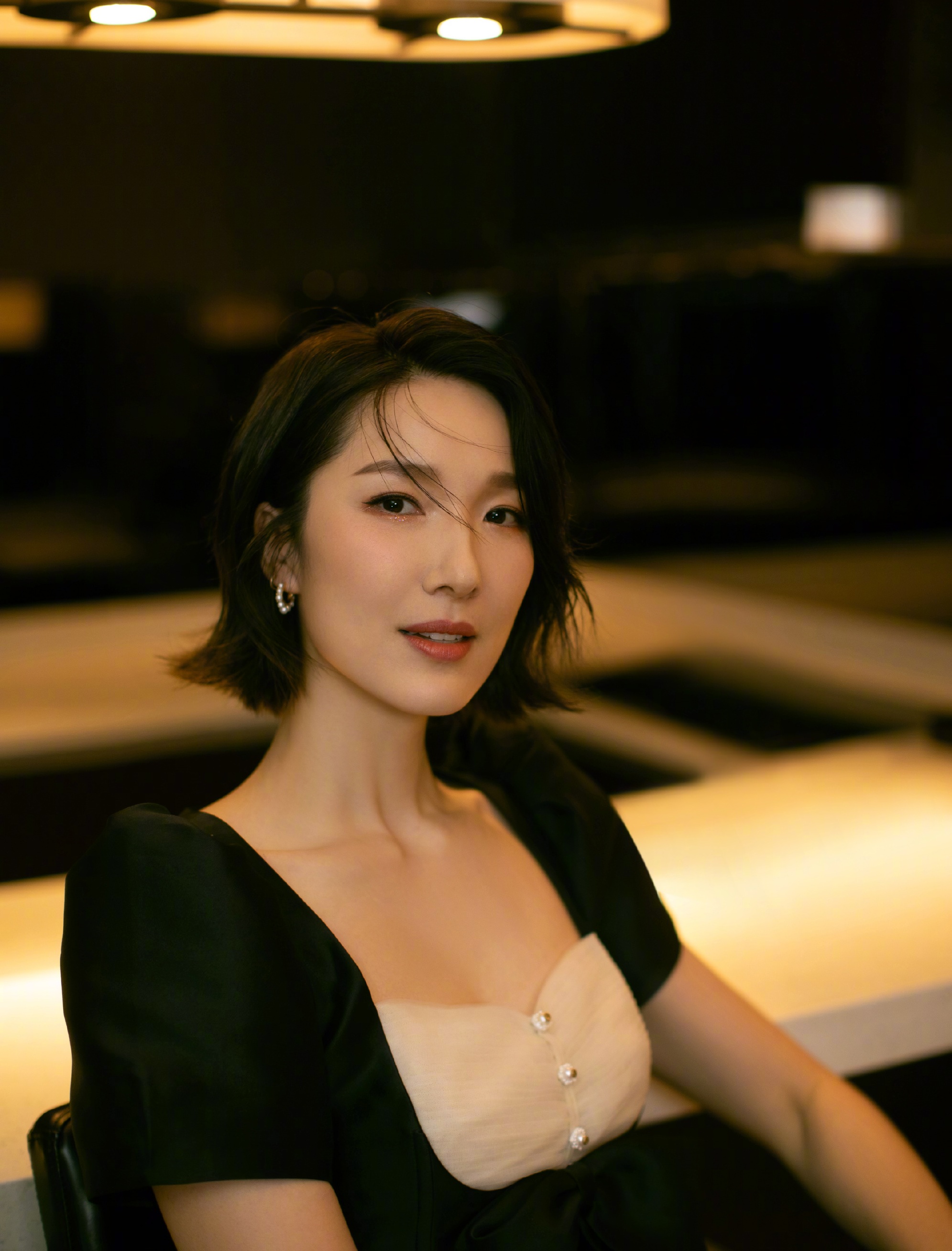 Wang Zulan's beautiful photos of Hong Kong sister's beloved wife Li ...