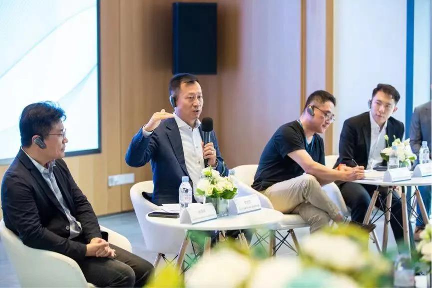 Wanda enters the auto industry, Li Hongpeng becomes president - iNEWS