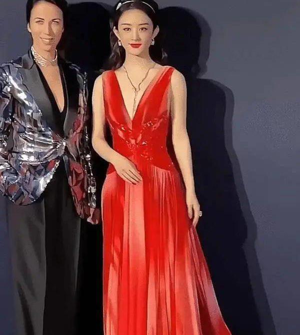Original Yang Ziyan crushes Dilireba? I laughed when I saw the raw ...