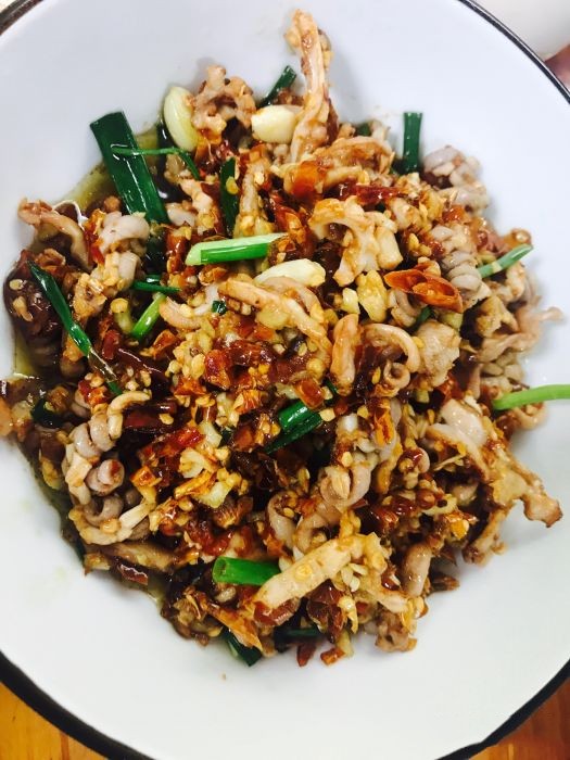 This Hengdong local dish in the alley of Hongshan Road in Changsha is ...