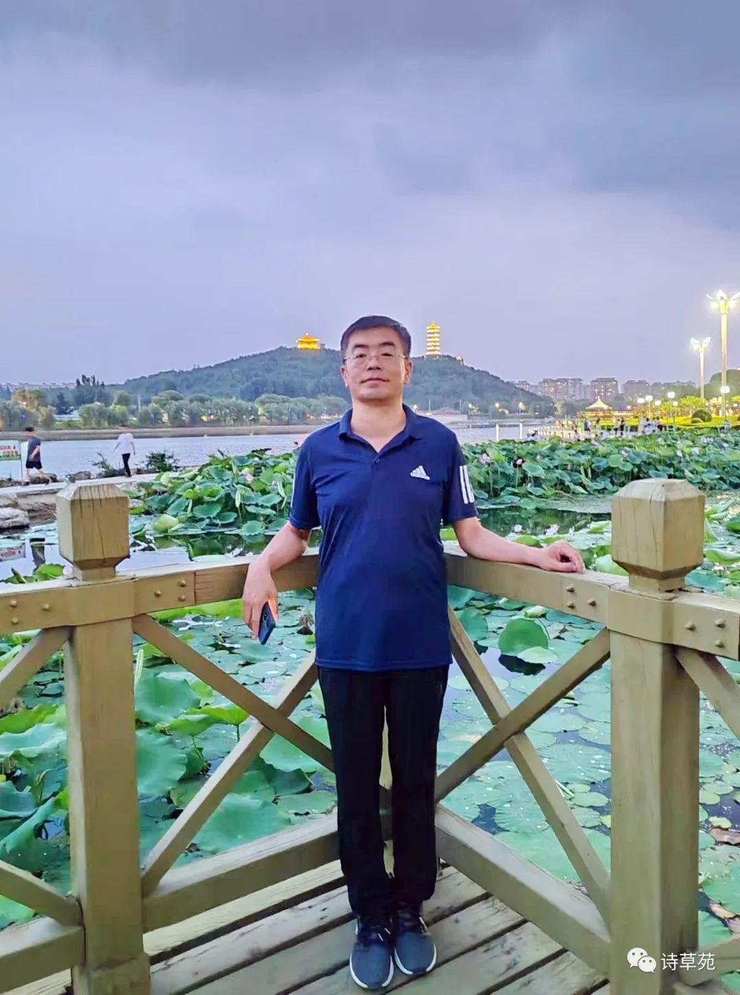 Poetry Sharing: Three Poems of Touring Qushan at Night - iMedia