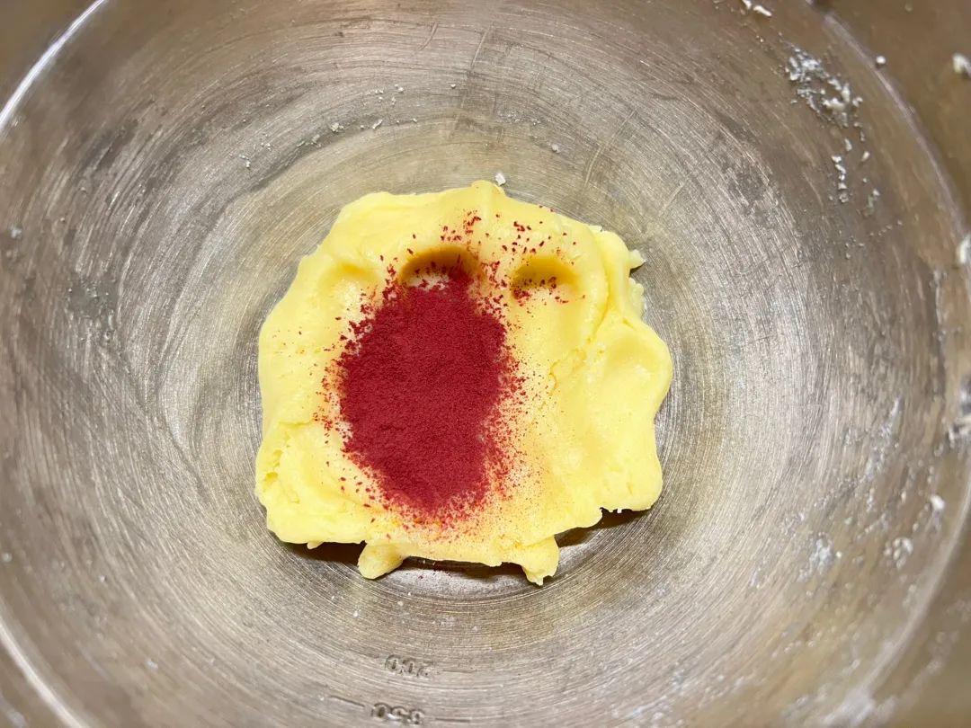 Baking // Heart Striped Cookies | Pink and tender love cookies - iNEWS