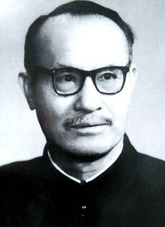 Yuan Yelie, who was once Lin Biaosuyu's superior, has a deep ...