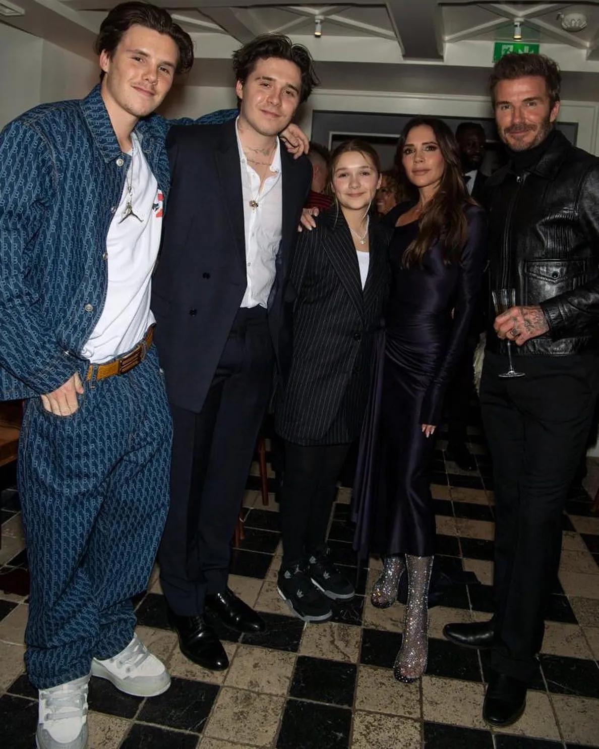 The Beckham family celebrates the eldest son's birthday, Xiao Qi sees ...