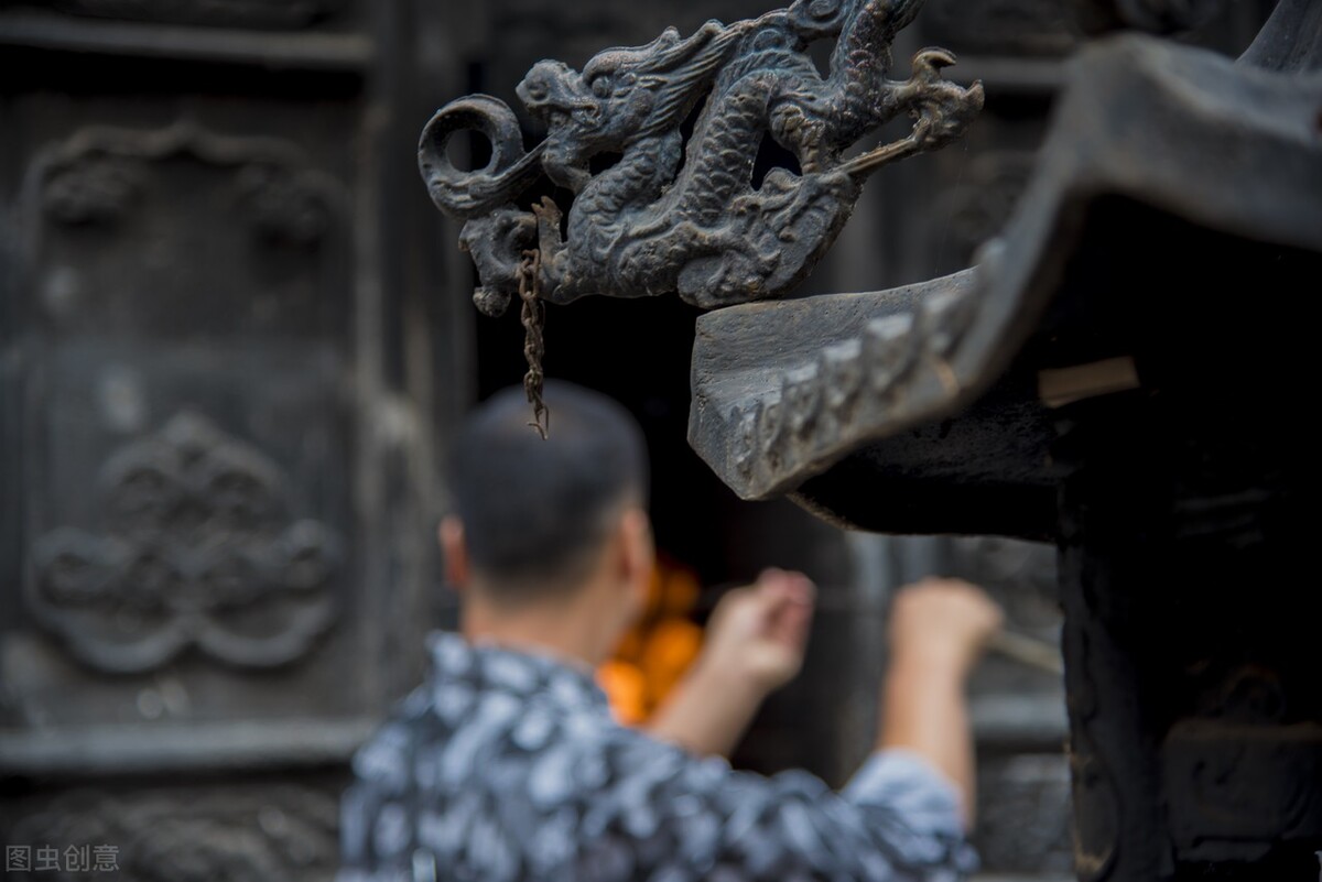 After so many years of worshiping the second master Guan, are you right ...