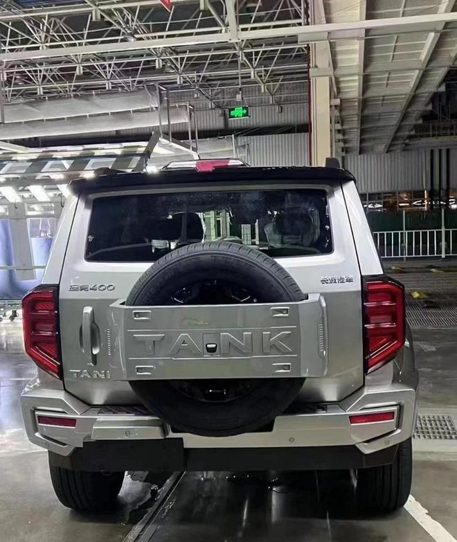 The domestic SUV tank 400 is coming, domineering sideways, unique ...