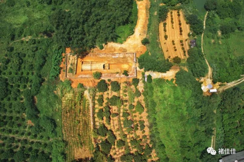 Five Dynasties - Mausoleum - Second Tomb of Southern Han Dynasty - iMedia