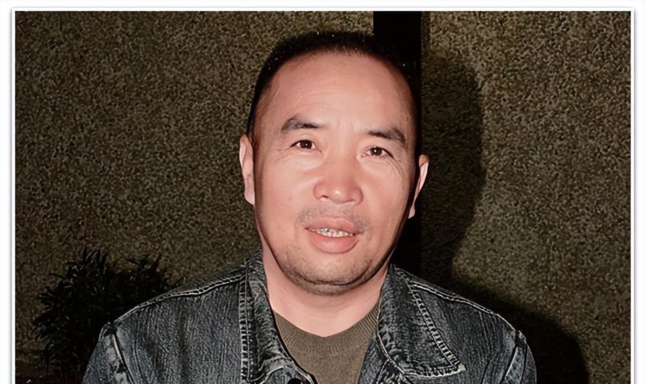 Who is the "protective umbrella" behind Lai Changxing? The two red ...