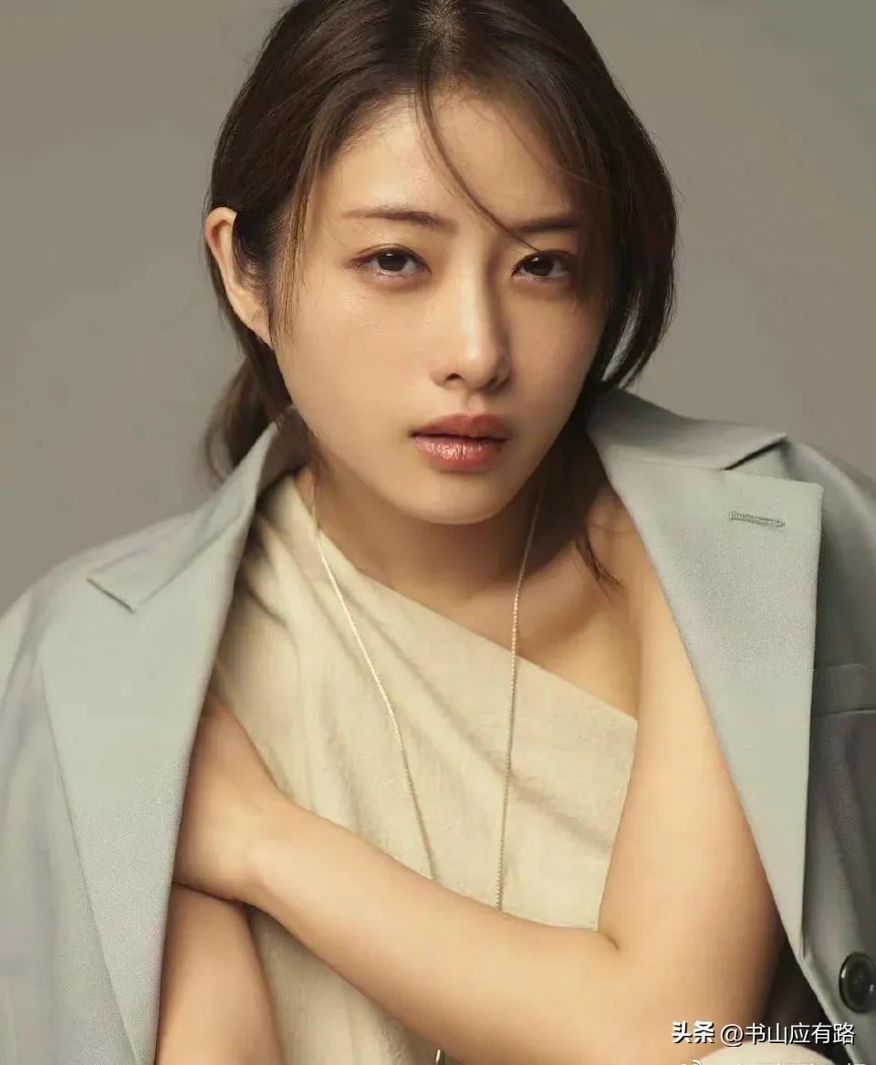 Ishihara Satomi: You have a good figure, good looks and temperament, do ...