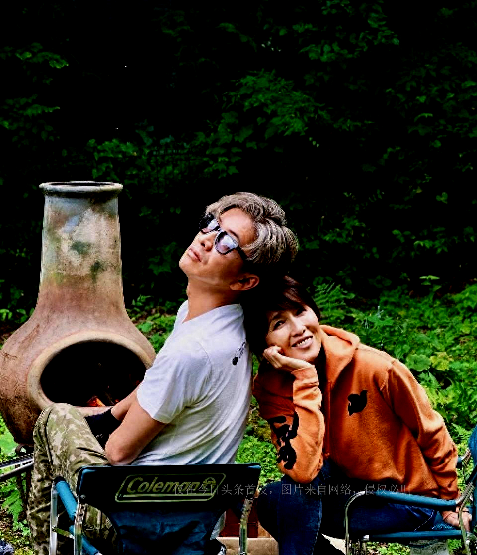 51-year-old Kimura Takuya and Kudo Shizuka have been together sweetly for 23 years. They are ...