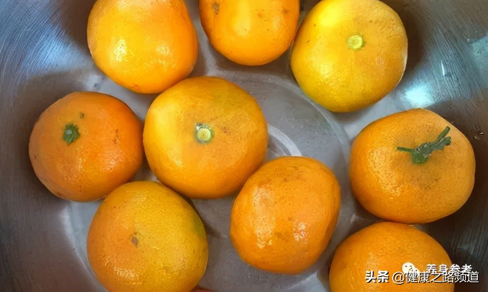 5 oranges sent him to the ICU!Doctor: Such people must eat less oranges ...