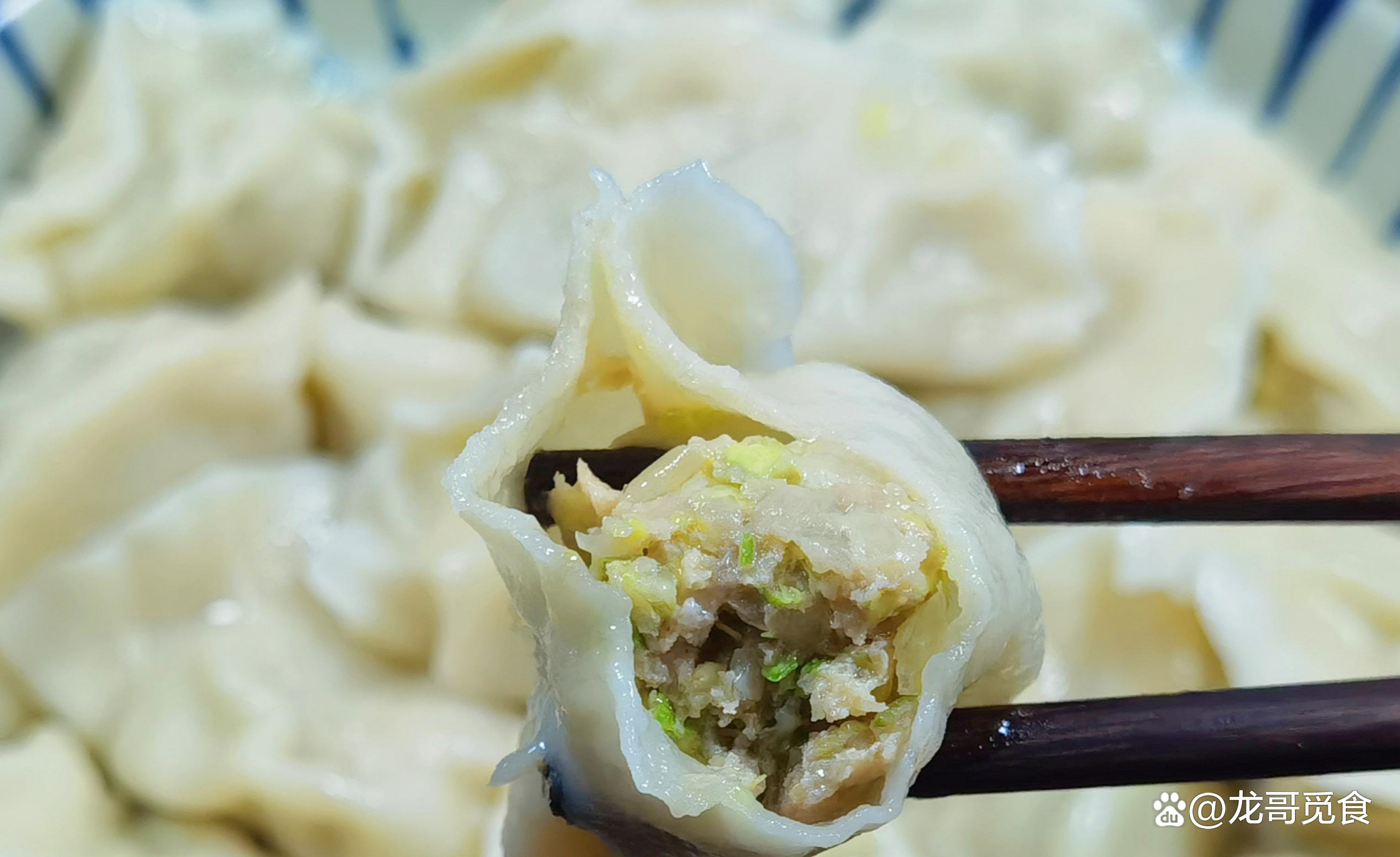 The recipe and ingredients of cabbage dumpling stuffing are simple, but ...