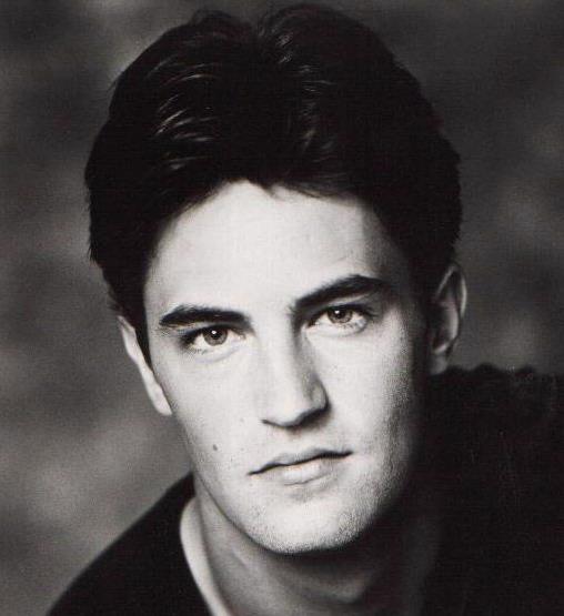 "Friends" star Matthew Perry drowned in a bathtub at home at the age of ...